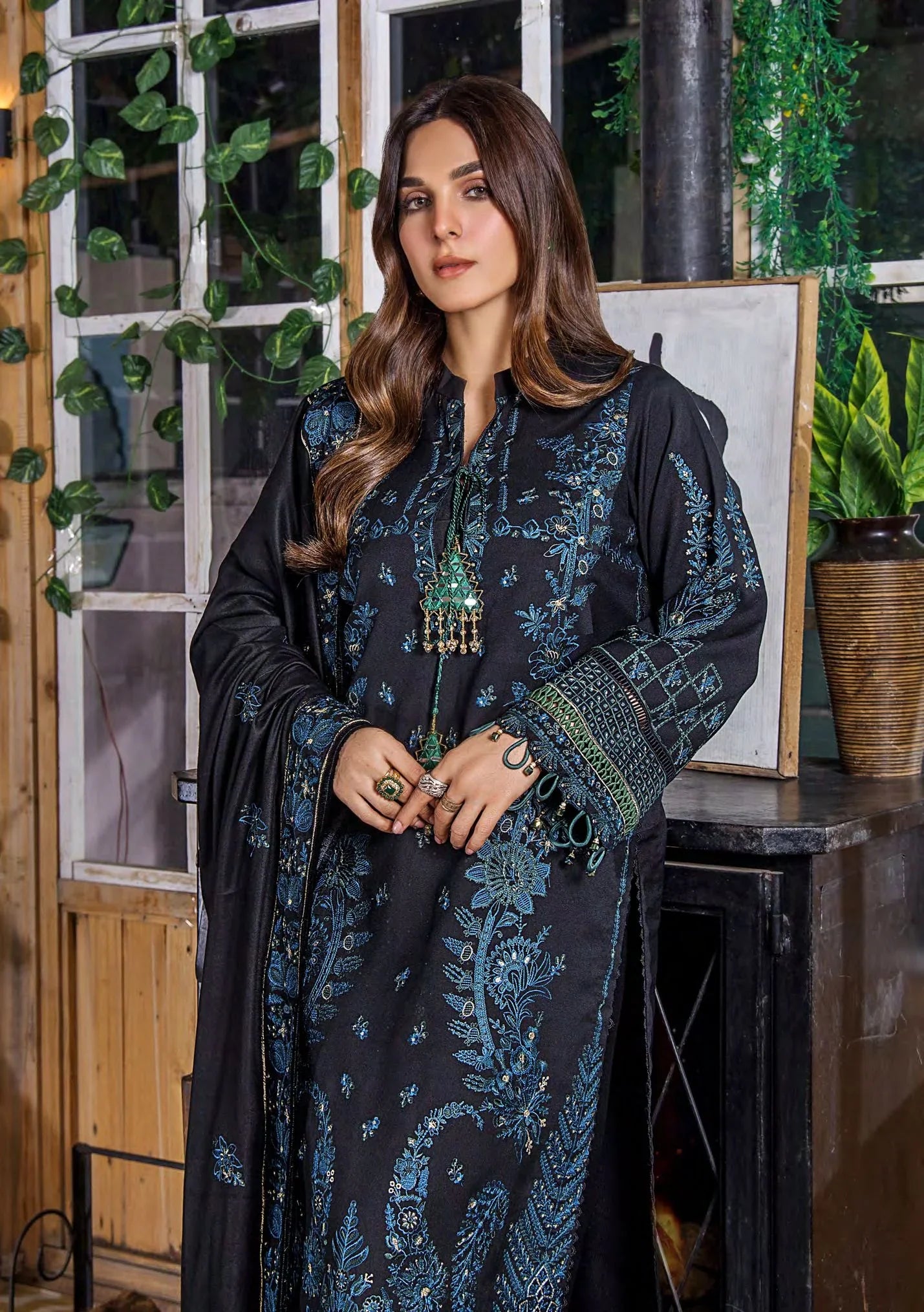 Eshaisha 3 Piece Unstitched Dhanak Dyed Embroidered Suit EA-W2-511 – Stylealouduk